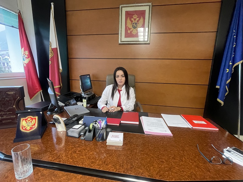 DR BAKIĆ: DOMU ZDRAVLJA KOTOR SA SIMPTOMIMA SEZONSKOG GRIPA DNEVNO SE ...